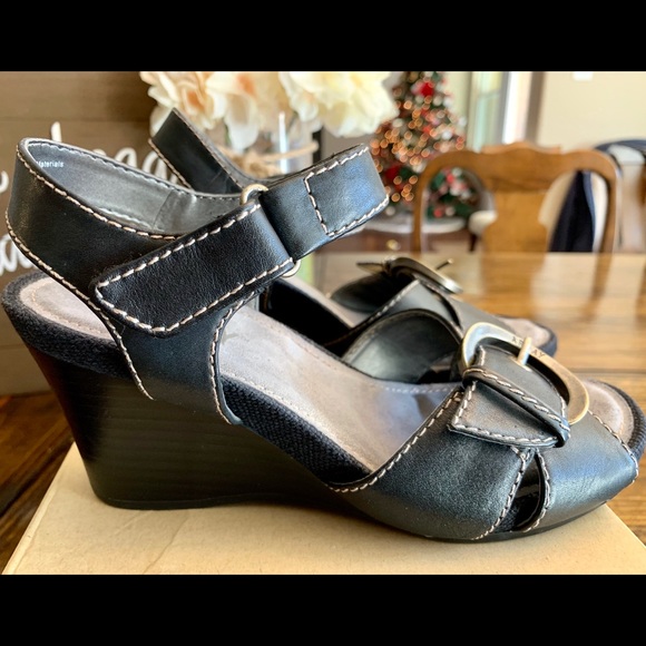 Array | Shoes | Array Black Leather 4 Strap Sandal Tori | Poshmark